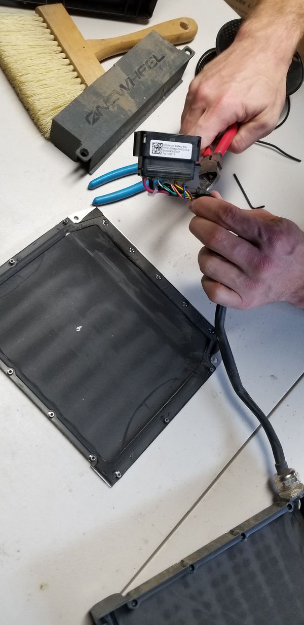 RAD Mod - External Battery - Onewheel.Wiki